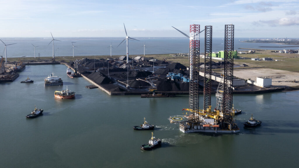 Successful transport of 2 Jack-up rigs and one barge | Project